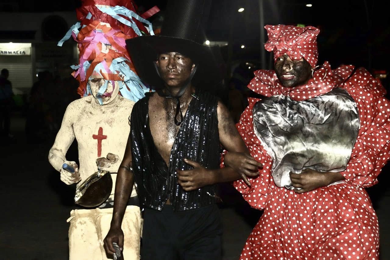 La Casa del Hilandero se viste de tradición con el concurso de la Danza ...
