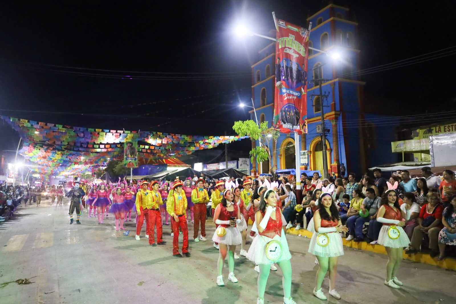 Tenosique celebra su gran desfile de carros alegóricos - Tenosique Tab.